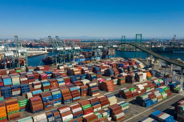Container Ship Backup Comes to an End in Long Beach