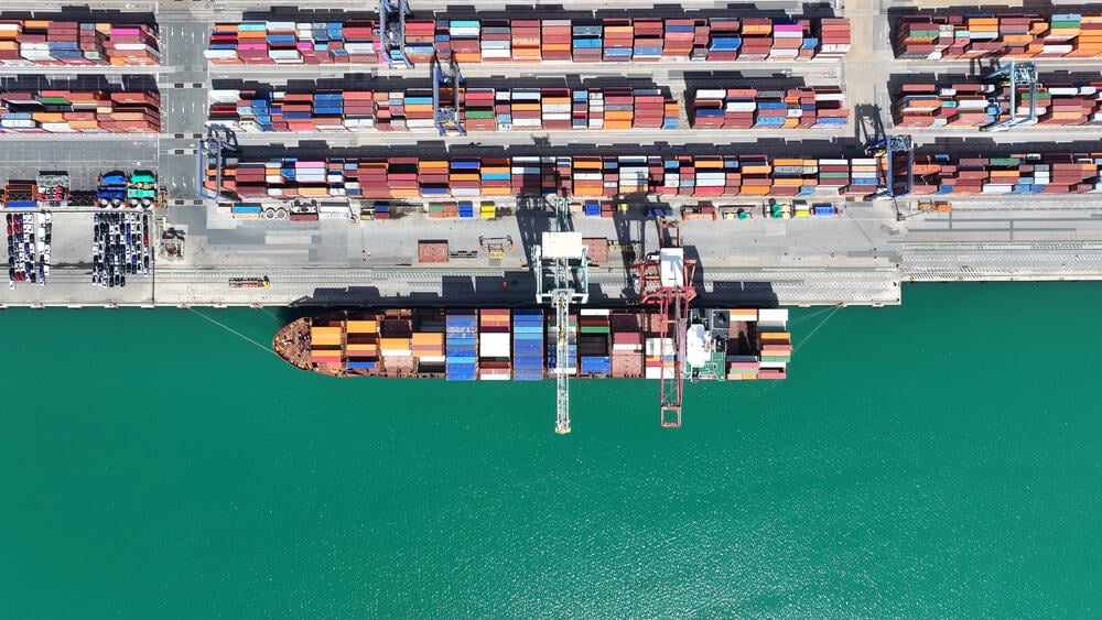 The Benefits of Using a Freight Forwarder Instead of Stressing About ...